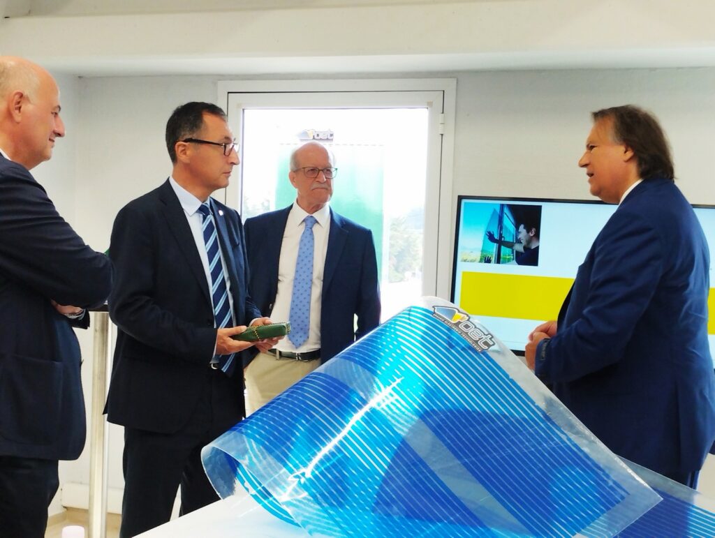 European Ministers Visit OET Headquarters: Amazed by Pioneering ...